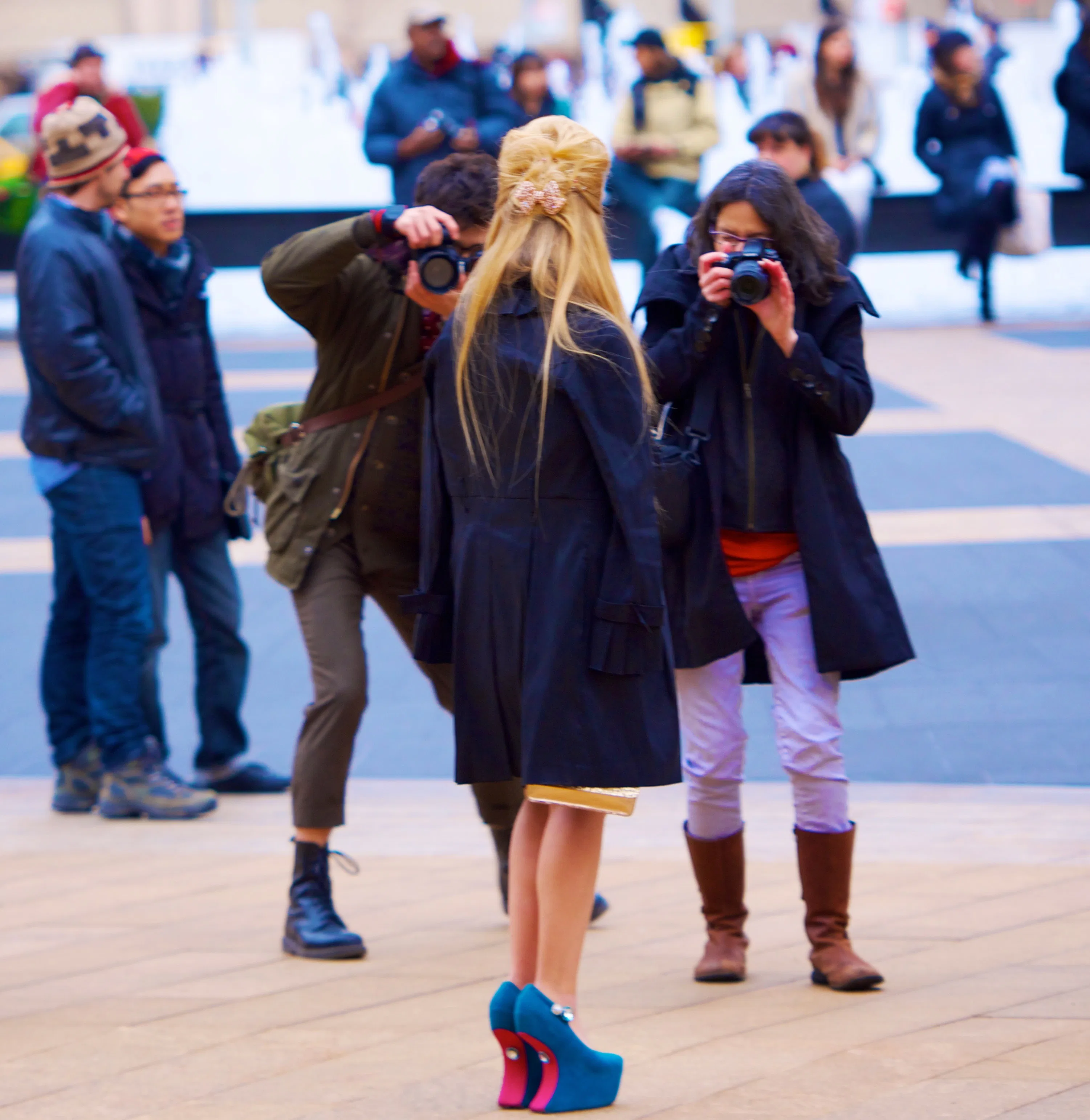 Being A Street Style Photographer Must Be Exhausting: The Social ...