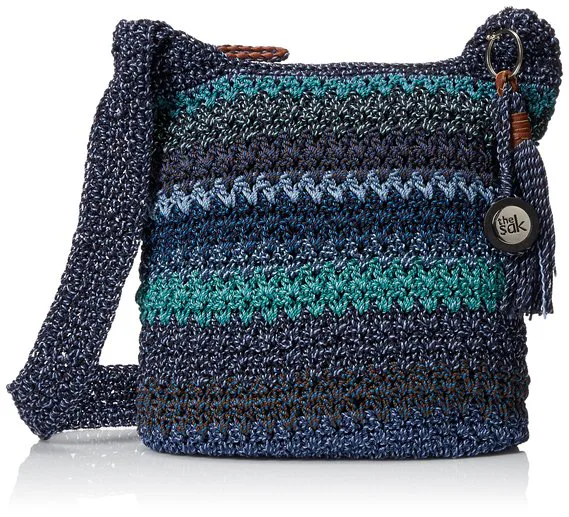 11 Weird Purse Trends We Were Obsessed With in The Early 2000s — PHOTOS