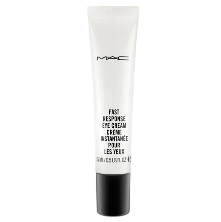How To Get Razor Sharp Eyeliner, According To Makeup Artists Who've ...