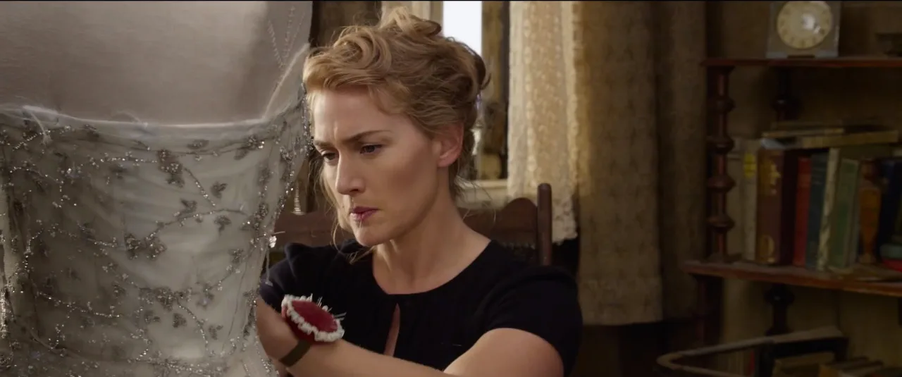 12 Best Moments From ‘The Dressmaker’ Trailer, Nearly All Of Which ...