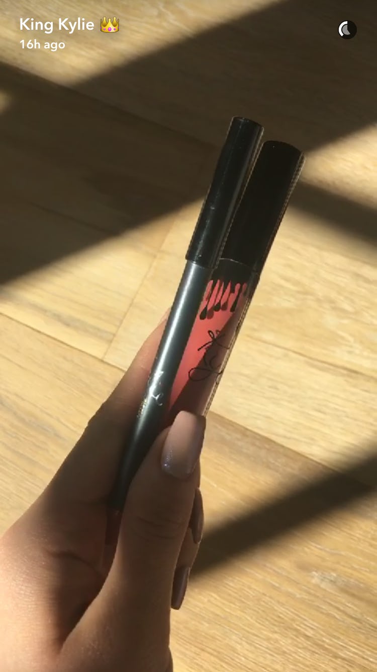 Why Is The Strawberry Kylie Lip Kit Named "Kristen"? This Shade ...