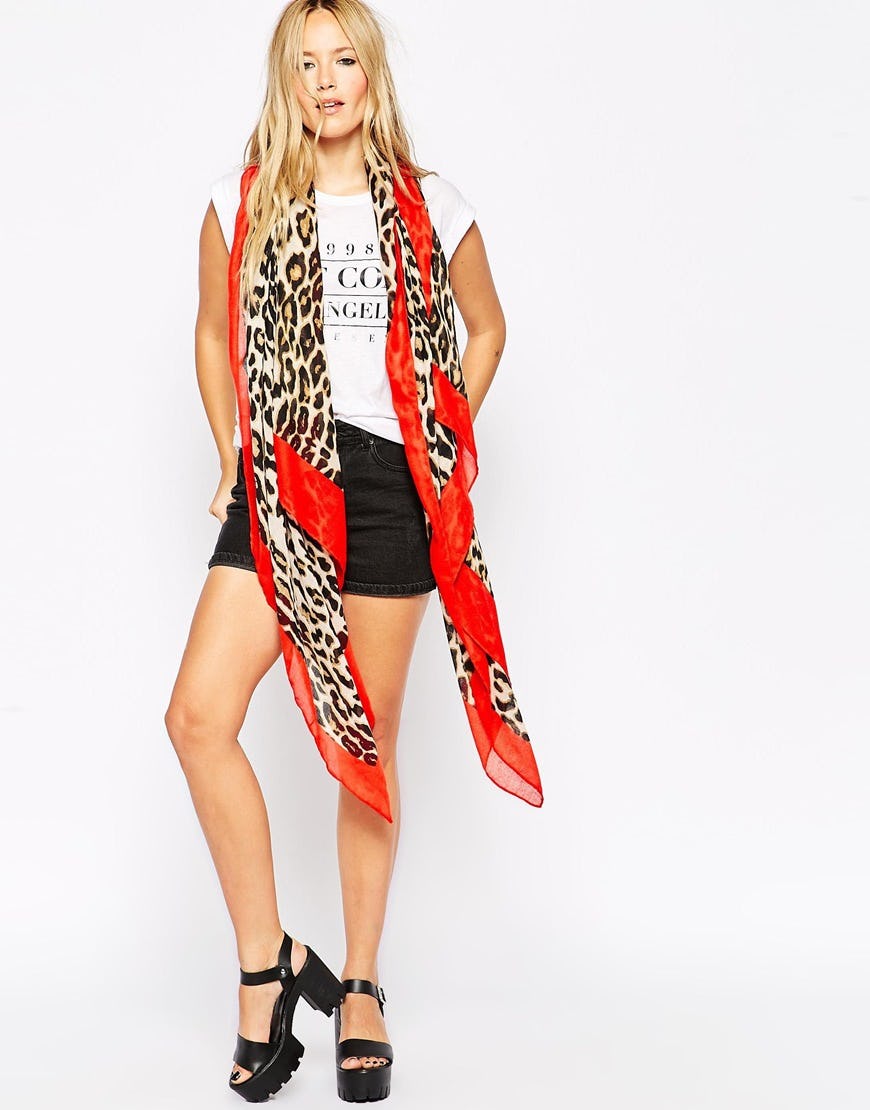 Adele In "Hello" Is The Easiest, Coolest Last Minute Halloween Costume