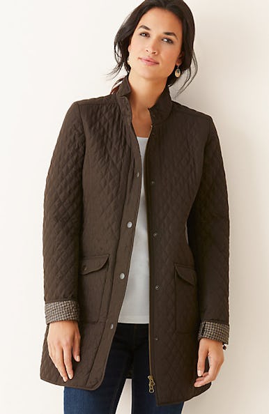 Kendall Jenner Wears Yeezy Sneakers With Her Super Cool Jacket — PHOTO