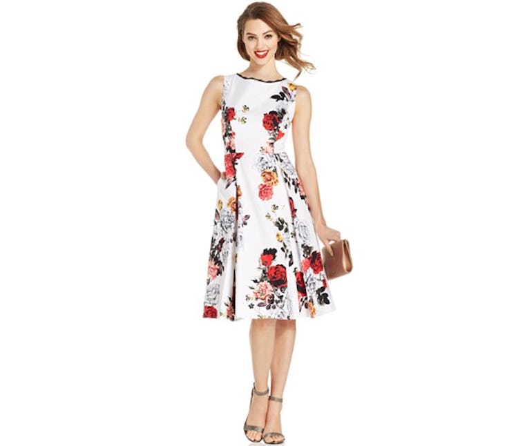 Mindy Kaling Rocked A Rose Printed Dress Inspiring Us To Rock Bold Ensembles Too