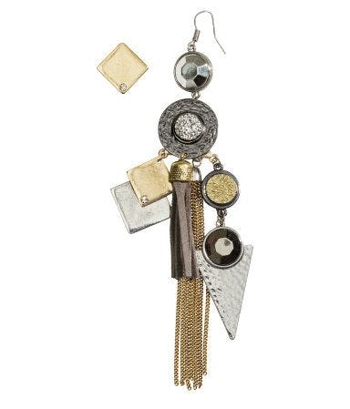 7 Ways To Capitalize On The One Earring Trend