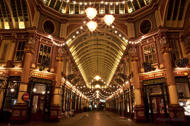 Is Diagon Alley A Real Place? How to Visit the Inspiration for 'Harry ...