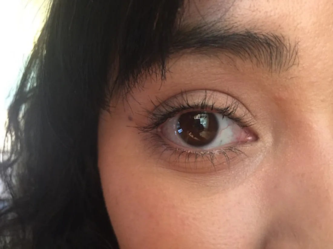 I Tried 6 Eyelash Curling Hacks & Here's The One That Worked The Best