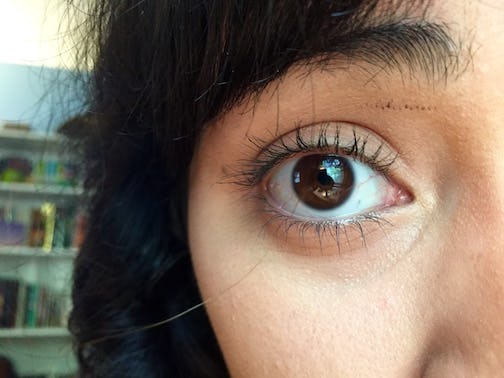 I Tried 6 Eyelash Curling Hacks & Here's The One That Worked The Best