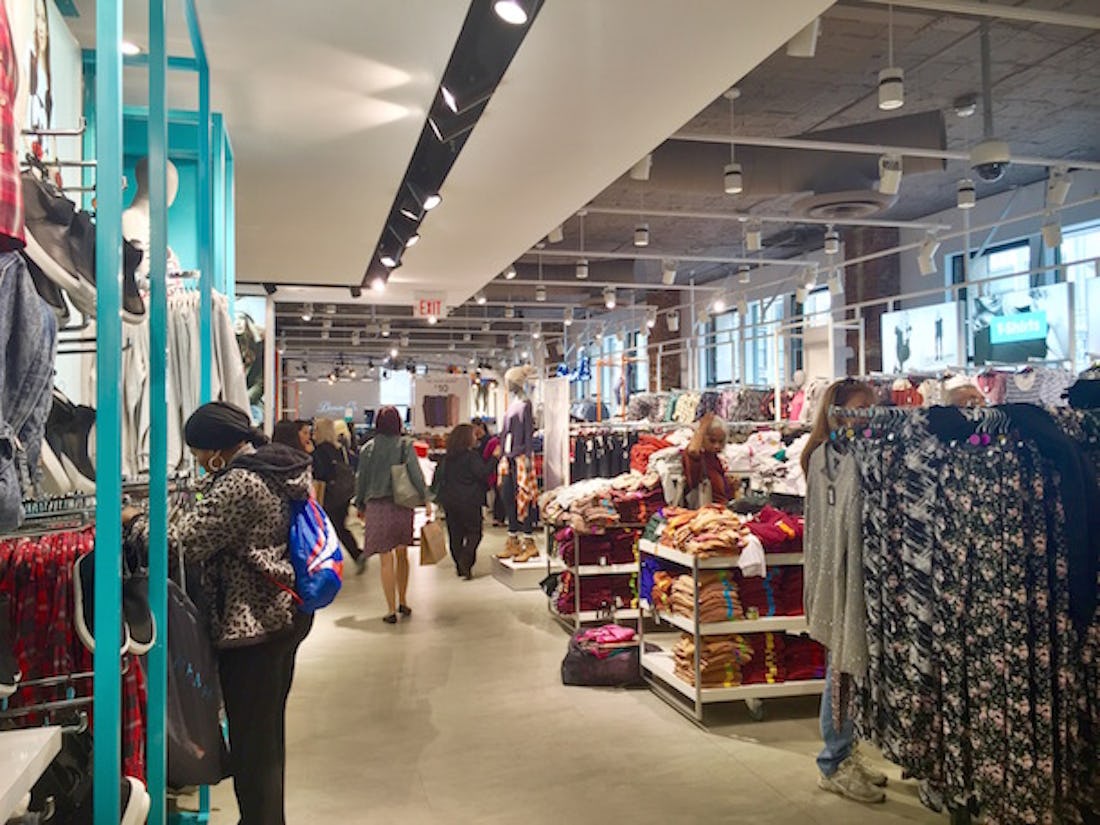 I Visited Primark In Boston To See How Different It Was From The U.K ...