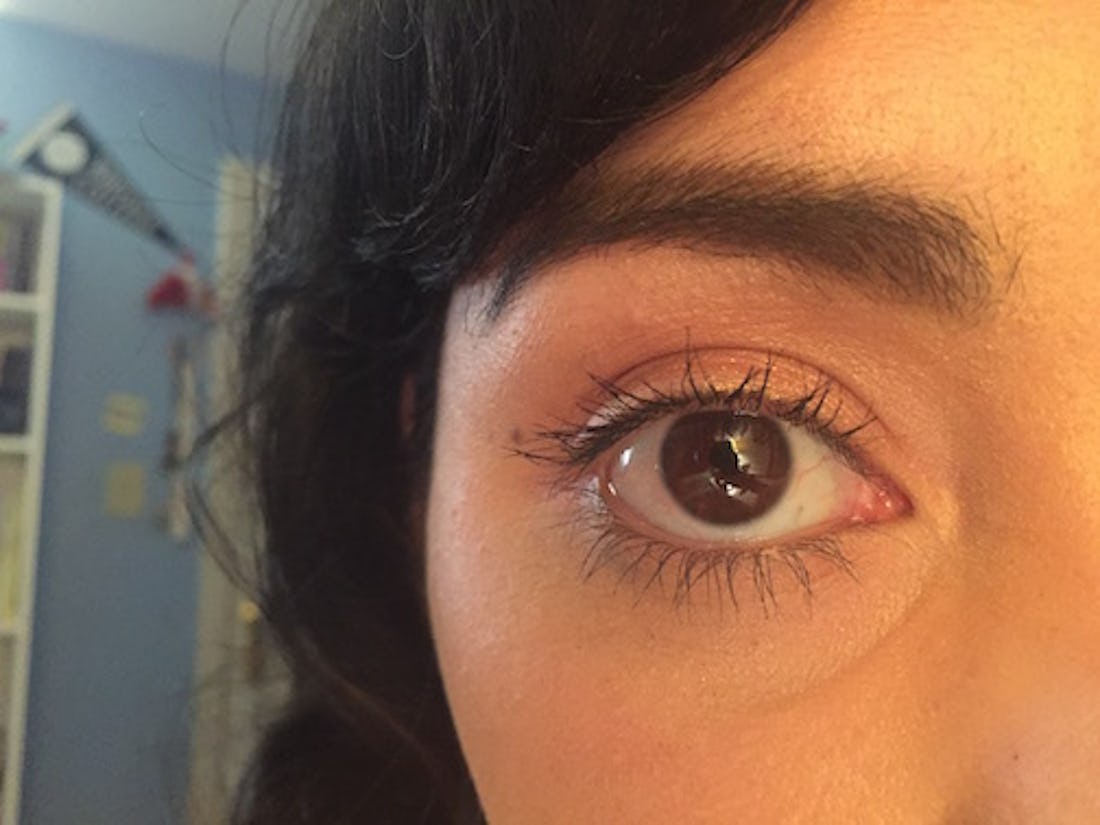 I Tried 6 Eyelash Curling Hacks & Here's The One That Worked The Best