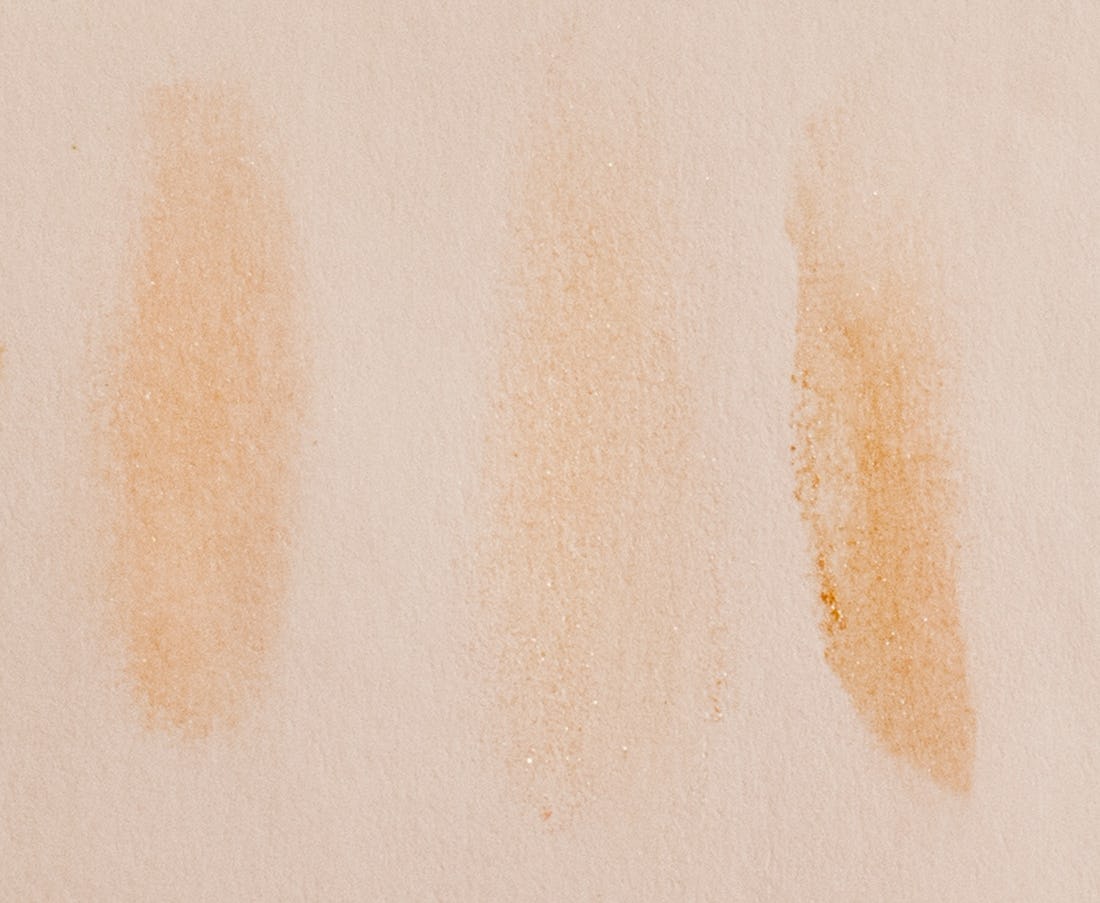 All The Types Of Highlighter Makeup Explained So You Can Find Your ...