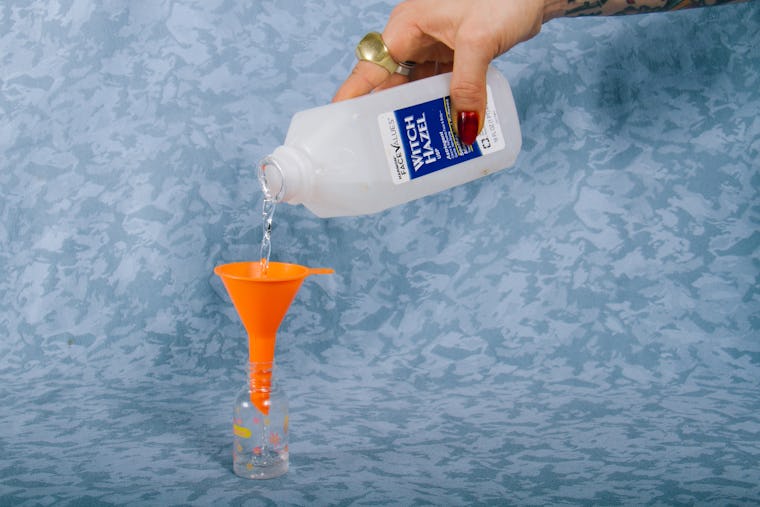 A DIY Moisturizer Spray That'll Keep Your Entire Body Soft All Summer Long