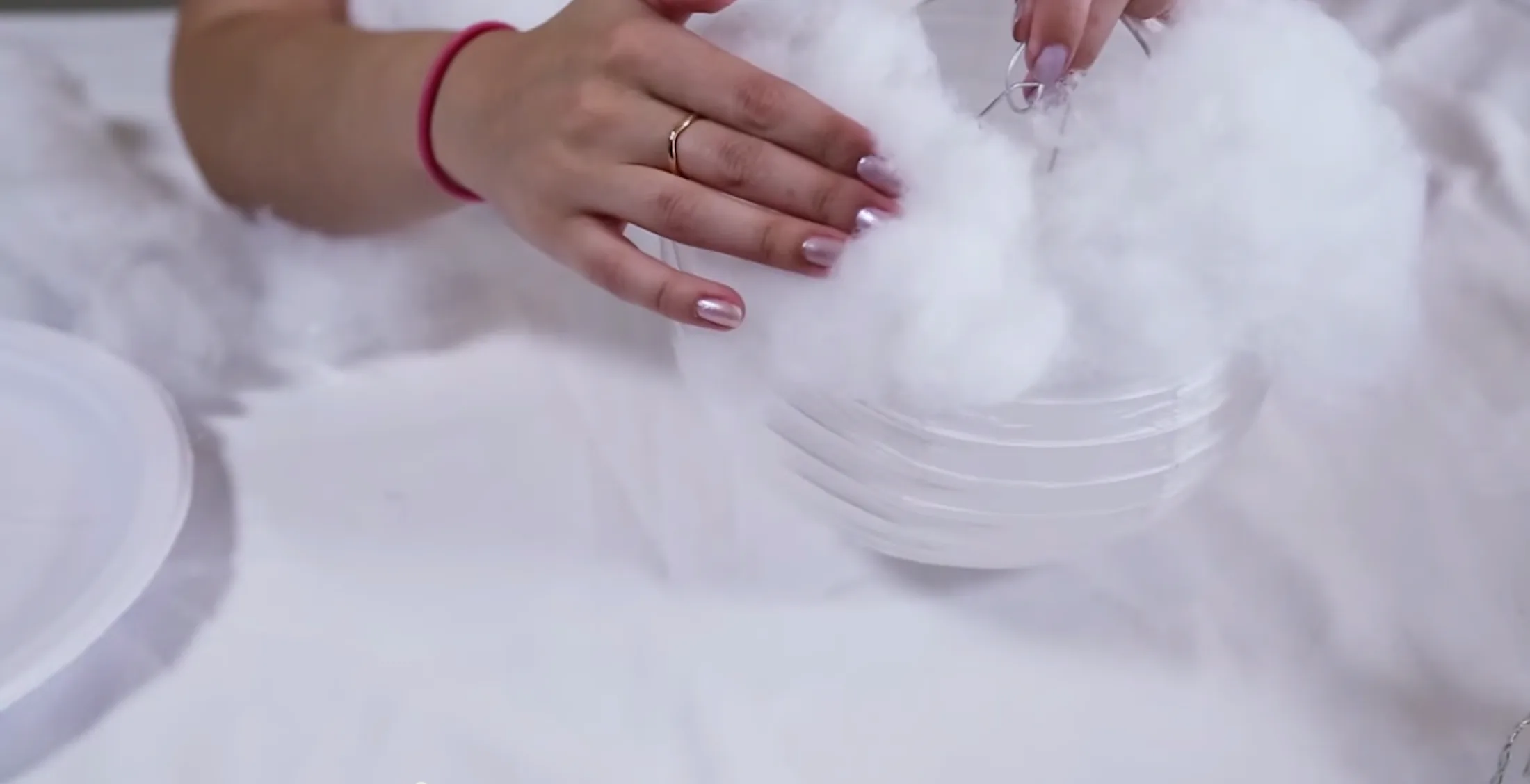 This DIY Cloud Lantern Is Not Only Ethereally Beautiful, It's Seriously ...