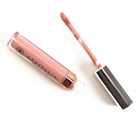 5 Essential Liquid Lipstick Tips To Follow If You Want Your Pout To ...
