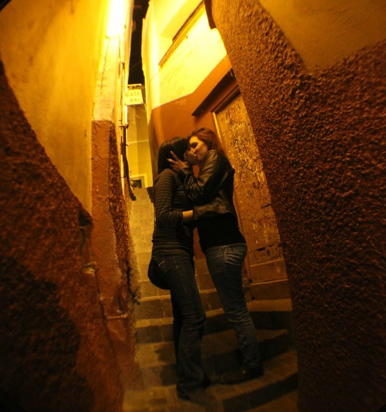 7 Places To Make Out In Public Before You Die, Because Your Sofa Is ...