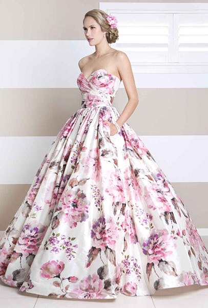 15 Colorful Wedding Dresses For Fall That'll Make You Stand Out From ...