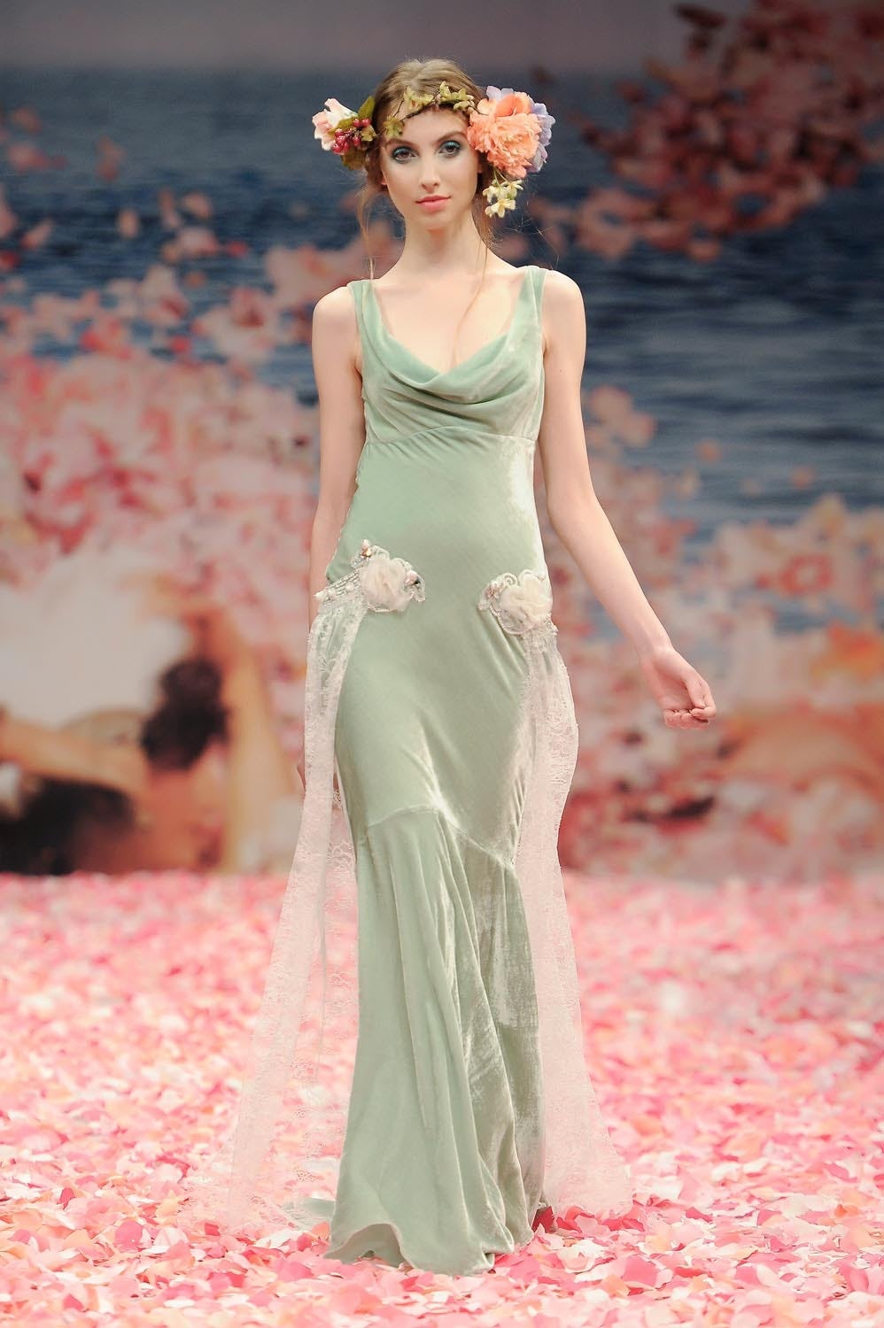 15 Colorful Wedding Dresses For Fall That'll Make You Stand Out From ...