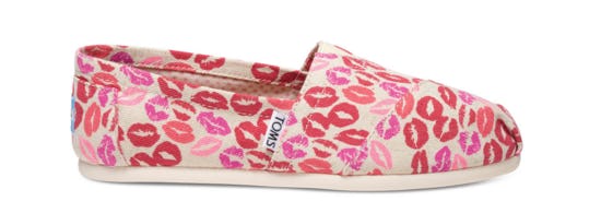 11 Cute, Comfortable Shoes You Can Walk In For Miles