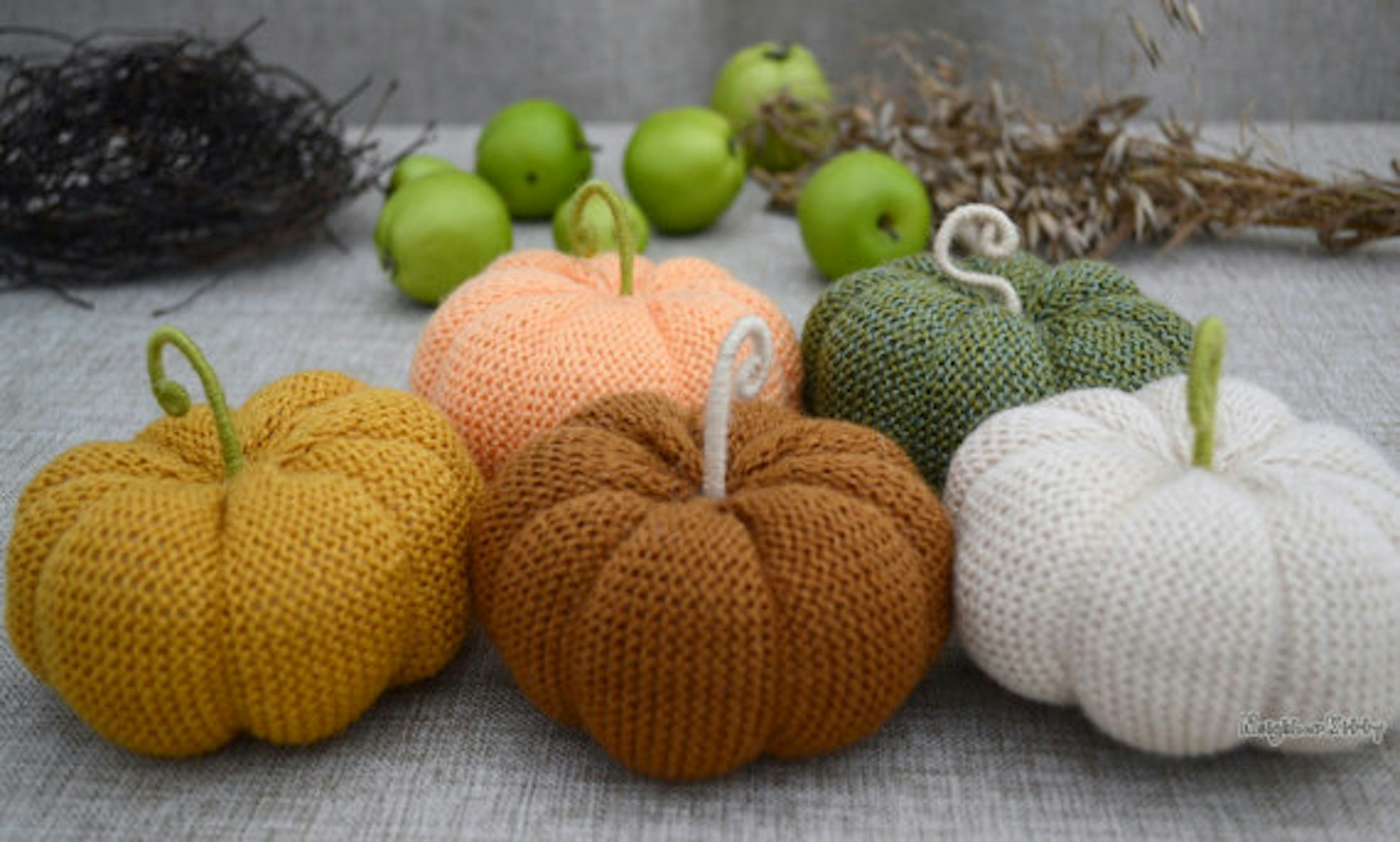 9 Fall Decorations For Your House That Celebrate The Changing Seasons