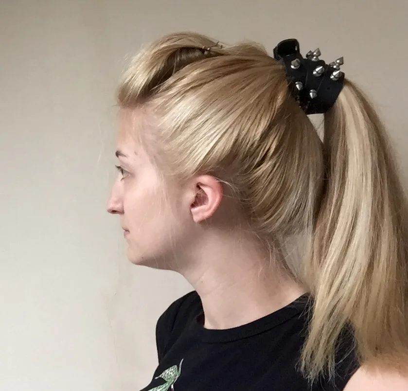 How To Wear A Choker In 7 Different & Creative Ways