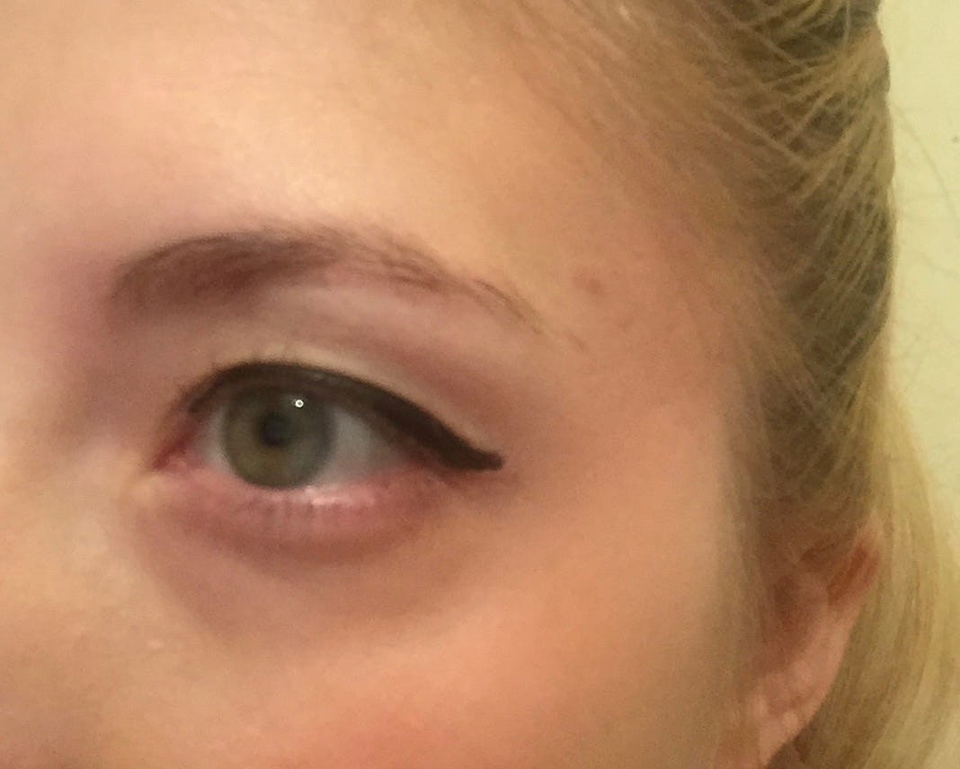 I Tried 7 Hacks For "Perfect" Winged Eyeliner To See Which Ones Really ...