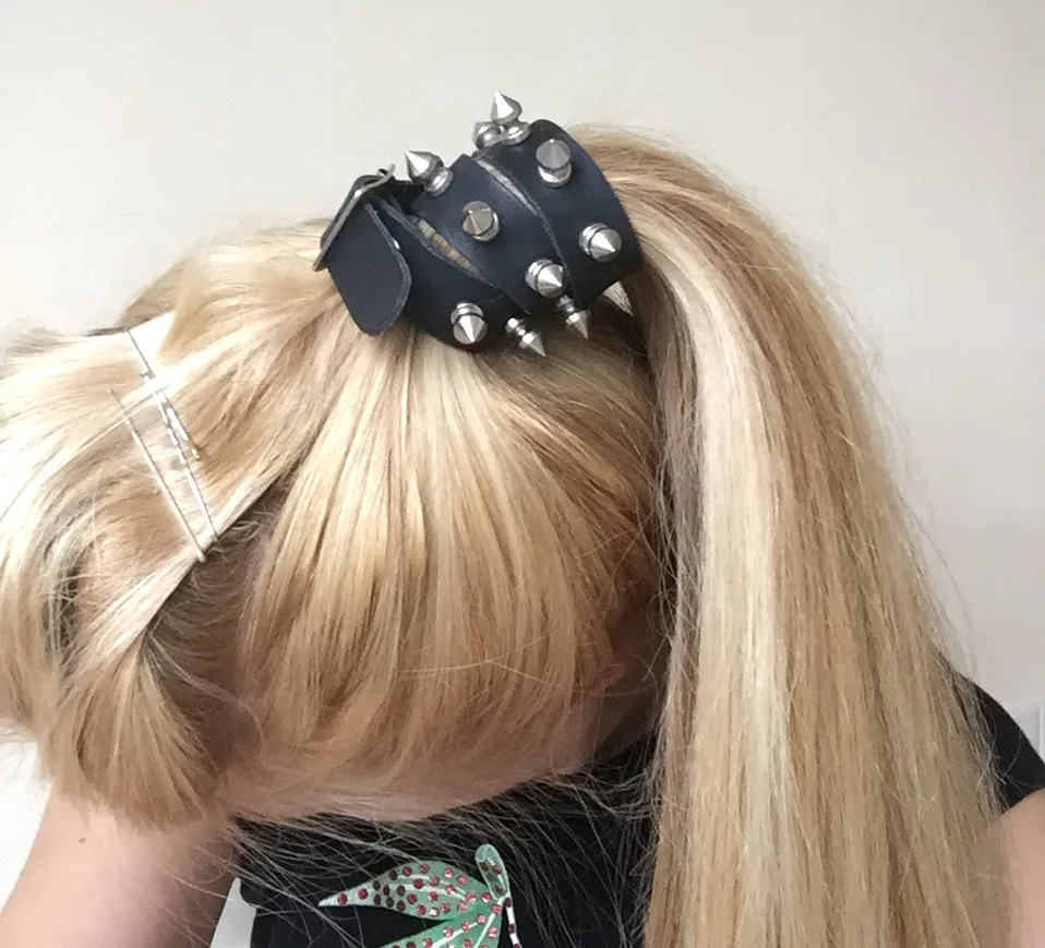 How To Wear A Choker In 7 Different & Creative Ways