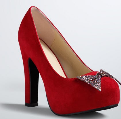 11 Burlesque Inspired Fashions To Unleash Your Inner Vixen In Everyday ...