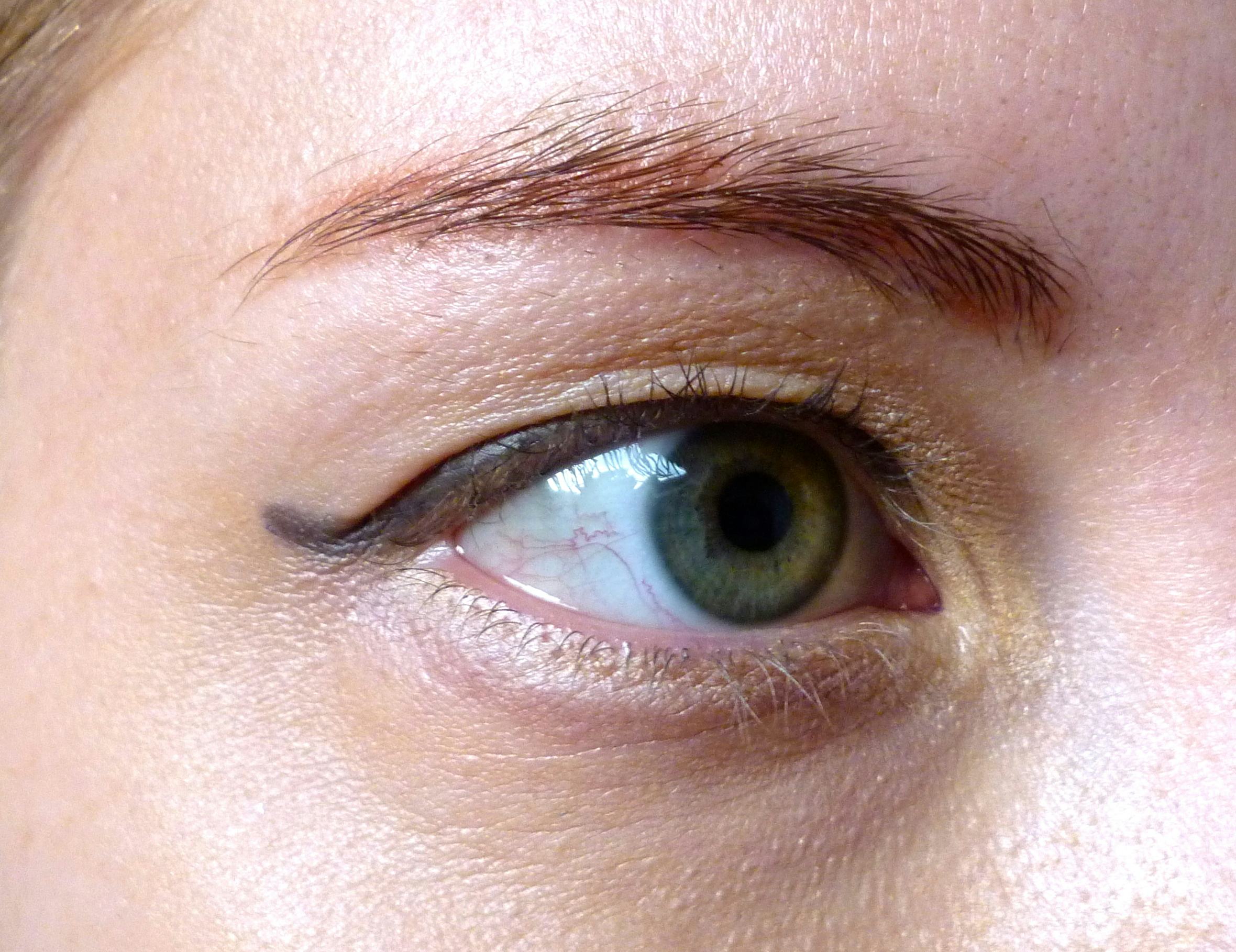 I Tried The Hangover Beauty Trend IRL & Here's What Happened