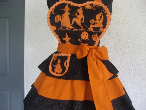 How To Dress Like A Stepford Wife Because Those Robot Babes Had Style