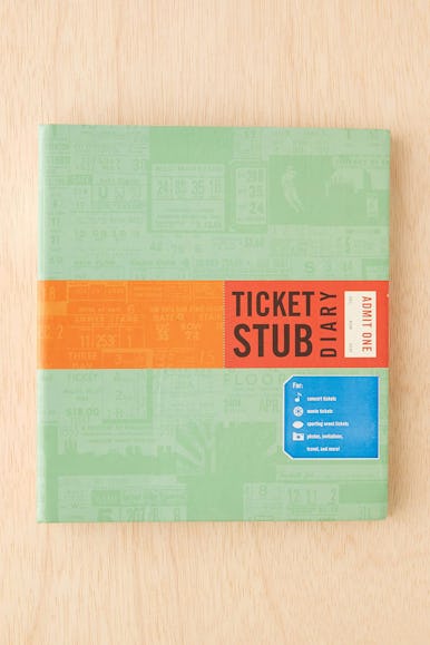 11 Adorable Diaries & Journals To Keep You Organized In 2016