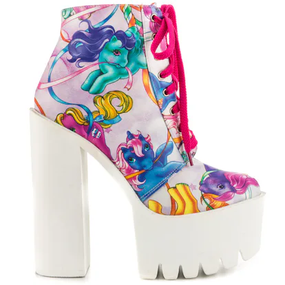 9 Ankle Boots For Fall Because This Seasonal Staple Has Gotten Quite ...