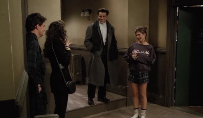 25 Rachel Green Fashion Moments You Were Obsessed With — PHOTOS