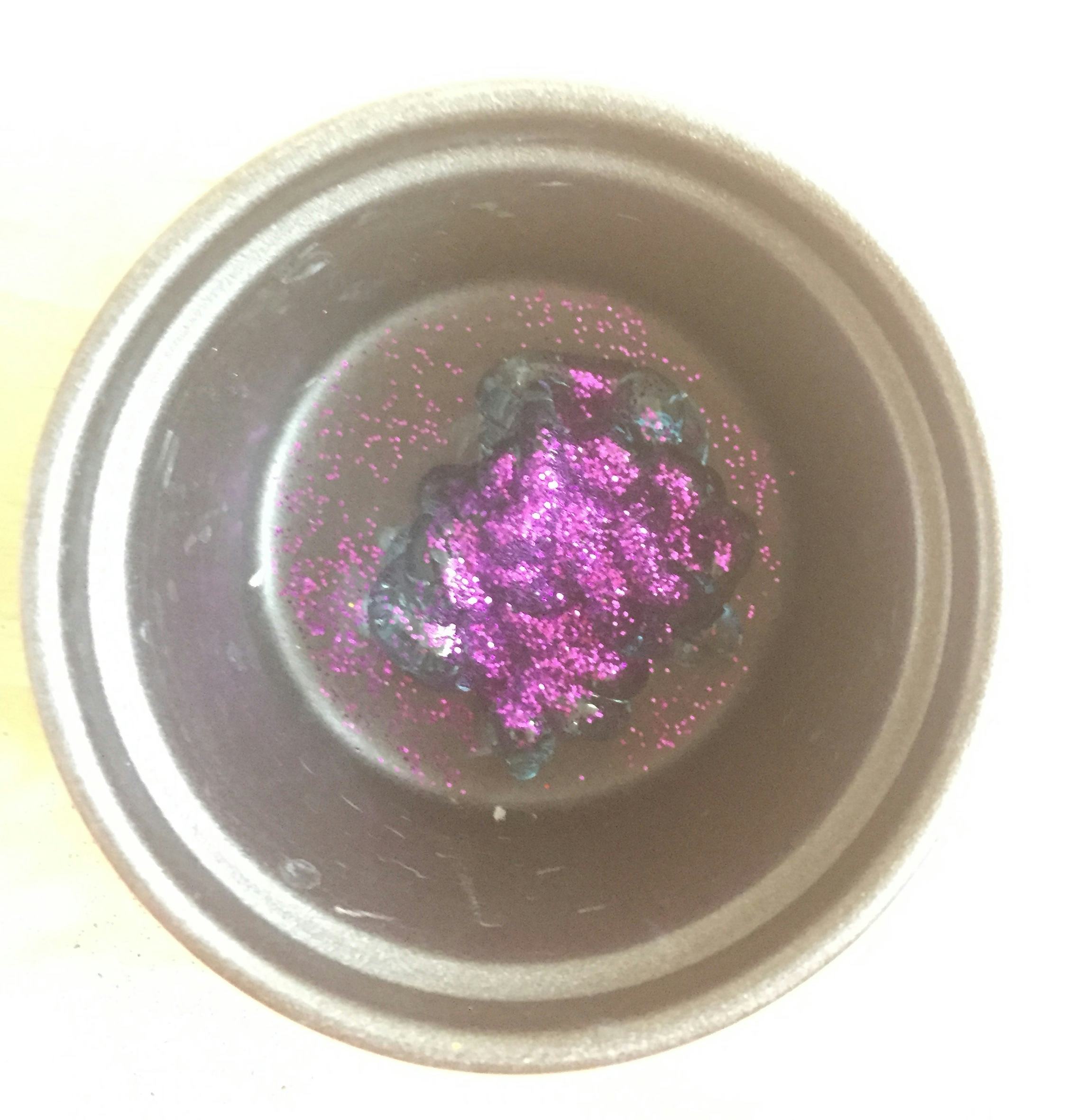 How To Get Glitter Roots To Sparkle Your Way Through The Holidays — PHOTOS