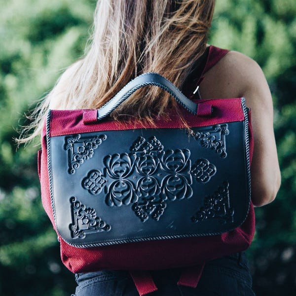 11 Stylish Vegan Backpacks For Herbivores On The Move — PHOTOS