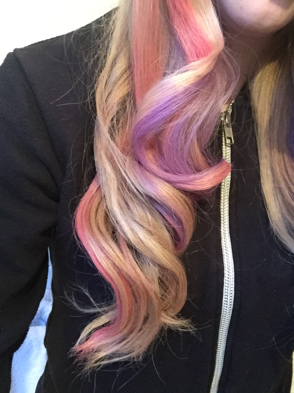 How To Get Mermaid Hair That Ariel Would Be Proud Of Without Breaking ...