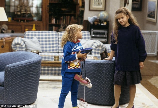 7 Times DJ Tanner Was A Beauty Inspiration, From Her Teased Bangs To ...