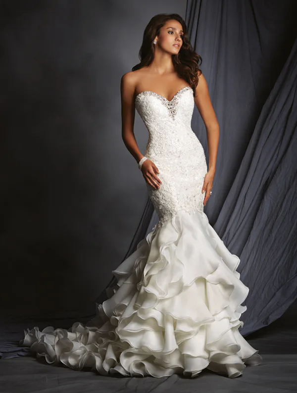 These 8 Plus Size Wedding Gown Designers Are Perfect For Body Positive ...