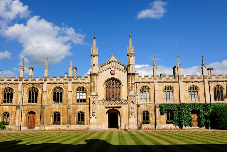 What College Will Spencer Go To On 'Pretty Little Liars'? The Best ...