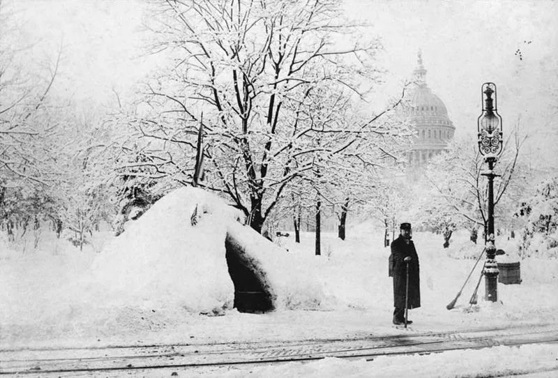 6 Historic Snowstorms That Make The Polar Vortex Look Like No Big Thing