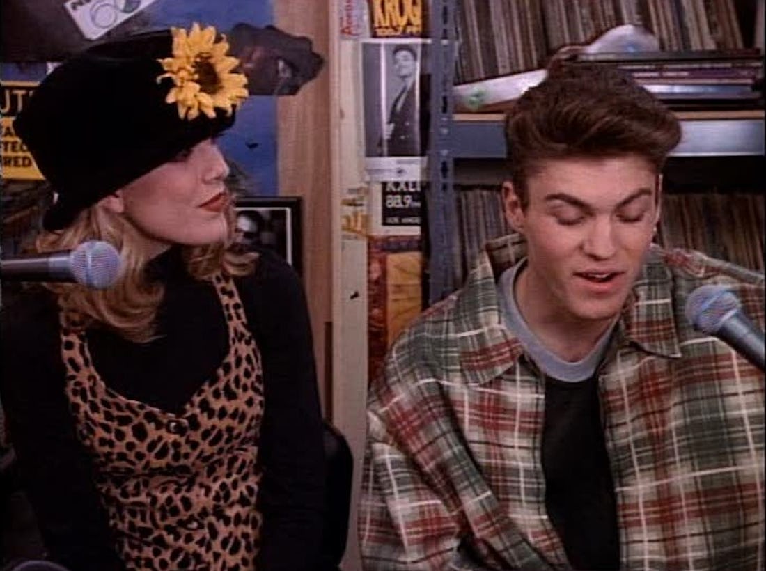 21 Style Lessons From 'Beverly Hills 90210' That Still Influence ...