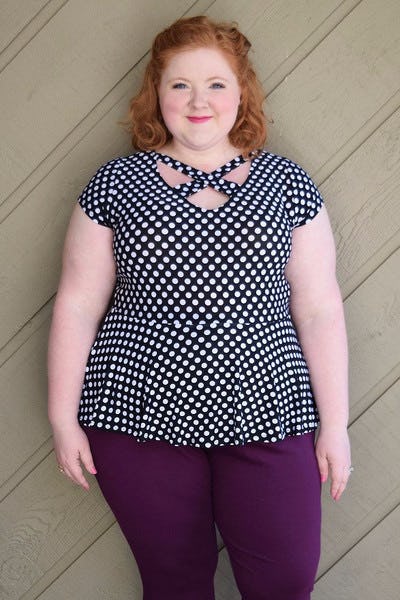 17 Spring Tops For Plus Size Women With Small Boobs — PHOTOS