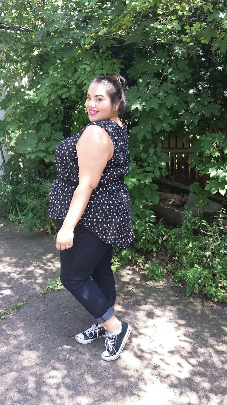 48 Plus Size Women Rocking Their Visible Belly Outlines In Flawless ...