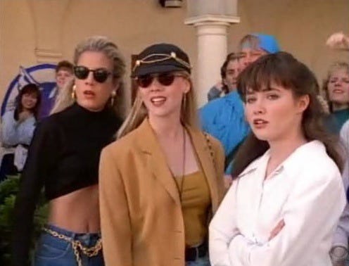 21 Style Lessons From 'Beverly Hills 90210' That Still Influence ...