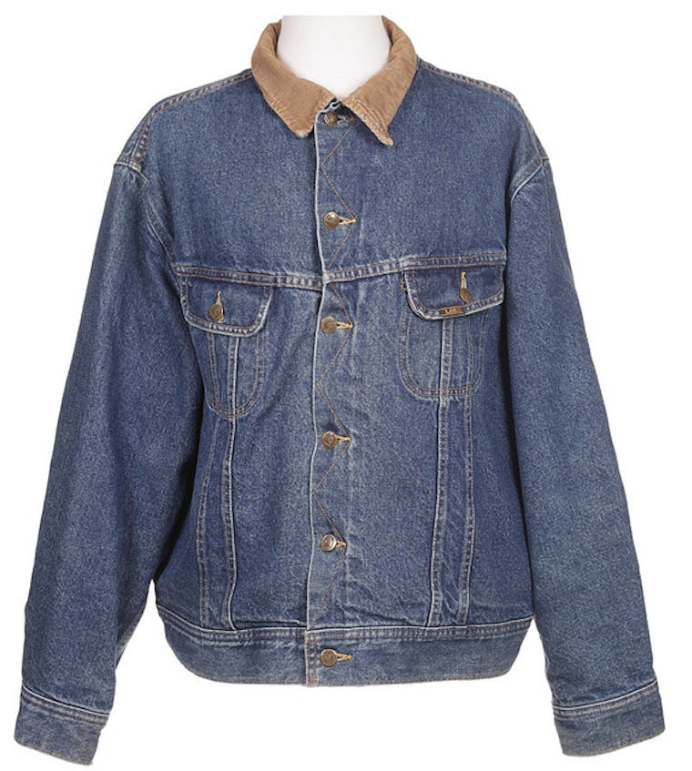 Men's Vs. Women's Buttons: Why Are They On Opposite Sides?