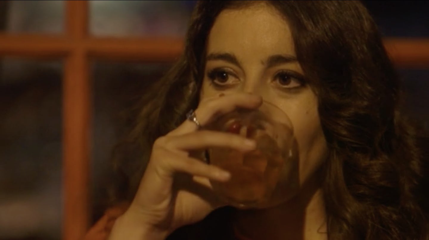 'Girl Night Stand' Perfectly Captures The Awkwardness Of First One ...