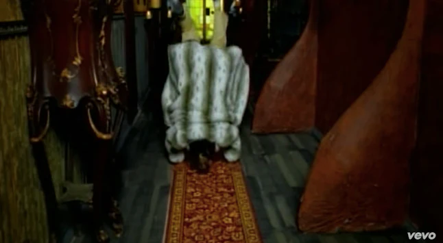 13 "Everybody (Backstreet's Back)" Music Video Moments You Totally ...
