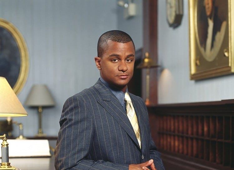 23 Important 'Gilmore Girls' Revival Details To Know Before You Watch