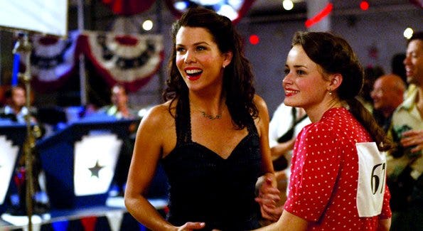 Lorelai Gilmore’s Wildest Outfits: The Good, The Bad, & The Bandanas