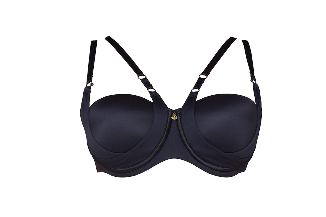 These 6 Multitasking Bras Can Be Worn In Endless Ways
