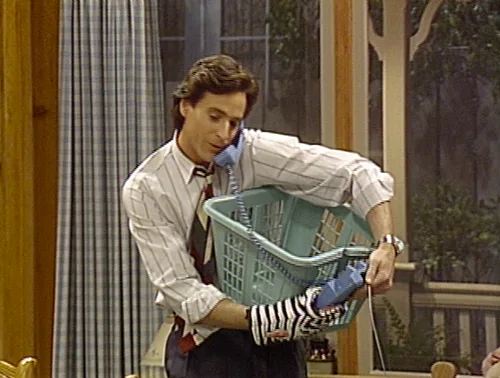 The 'Fuller House' Cast Got A Modern Style Upgrade In 2016 — PHOTOS